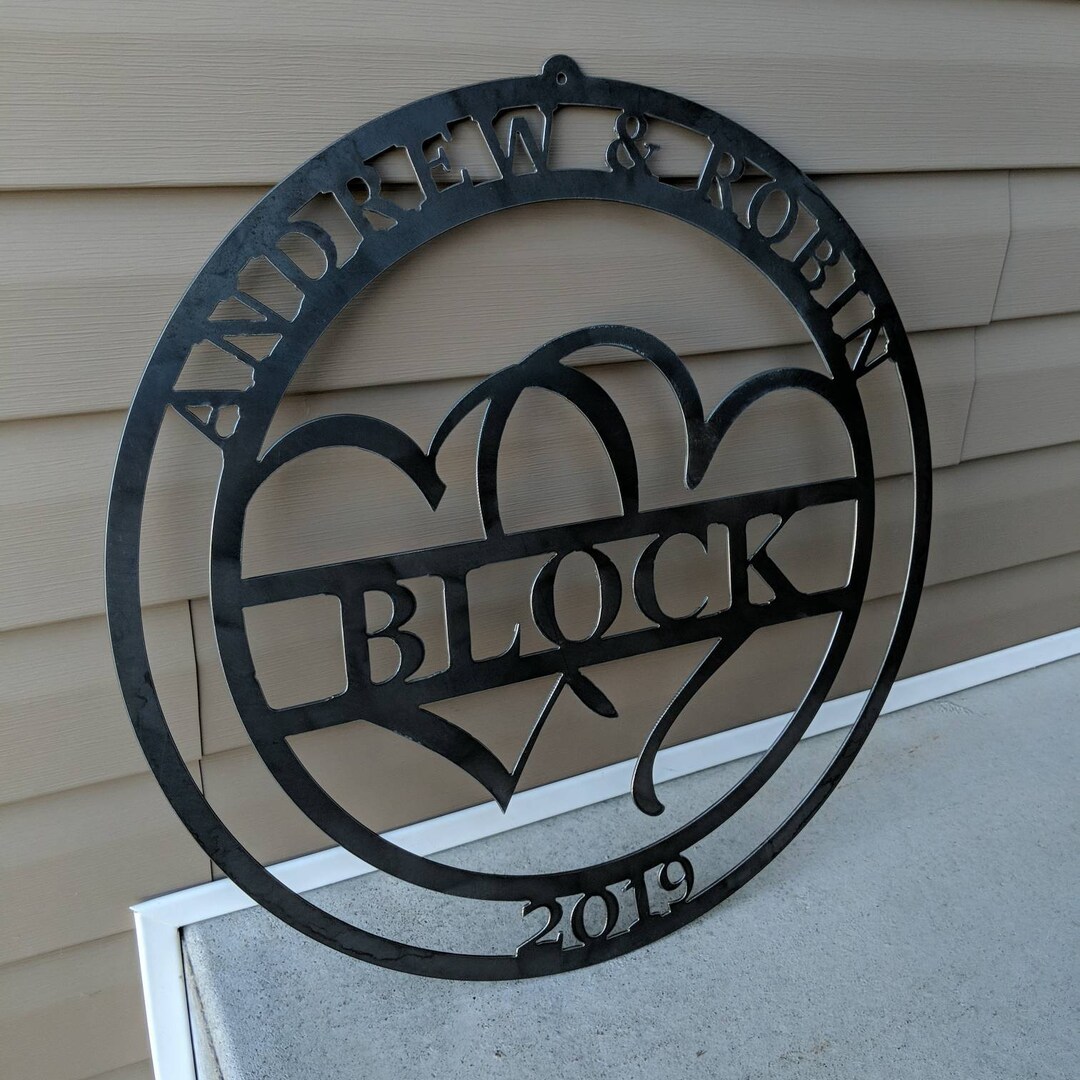 Custom Family / Wedding Sign - Intertwined Hearts - Etsy