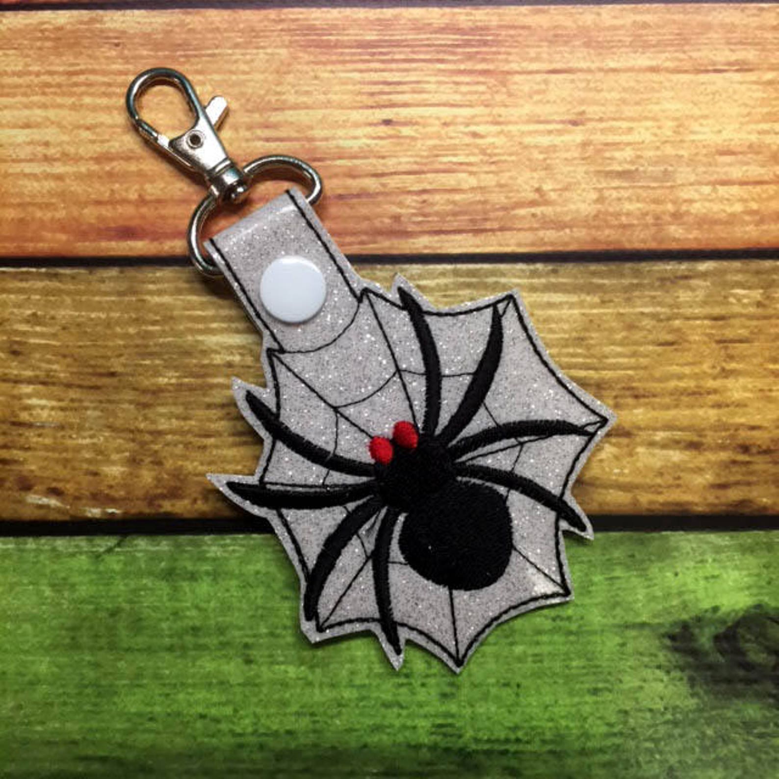 In the Hoop Spider Snap Key Fob Embroidery Machine Design - Etsy