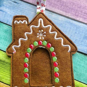 In the Hoop Gingerbread House Treat Pocket Picture Frame Ornament ...