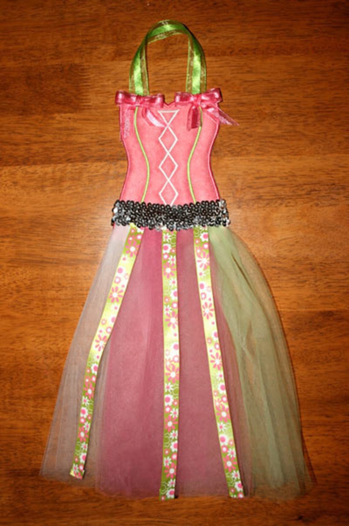 The Skular Tutu Bow Holder 2 Wall Hanging Embroidery Machine - Etsy