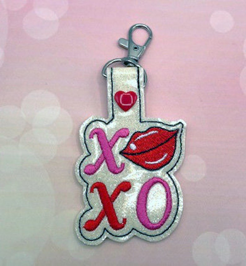 In the Hoop XOXO Key Fob Embroidery Machine Design - Etsy