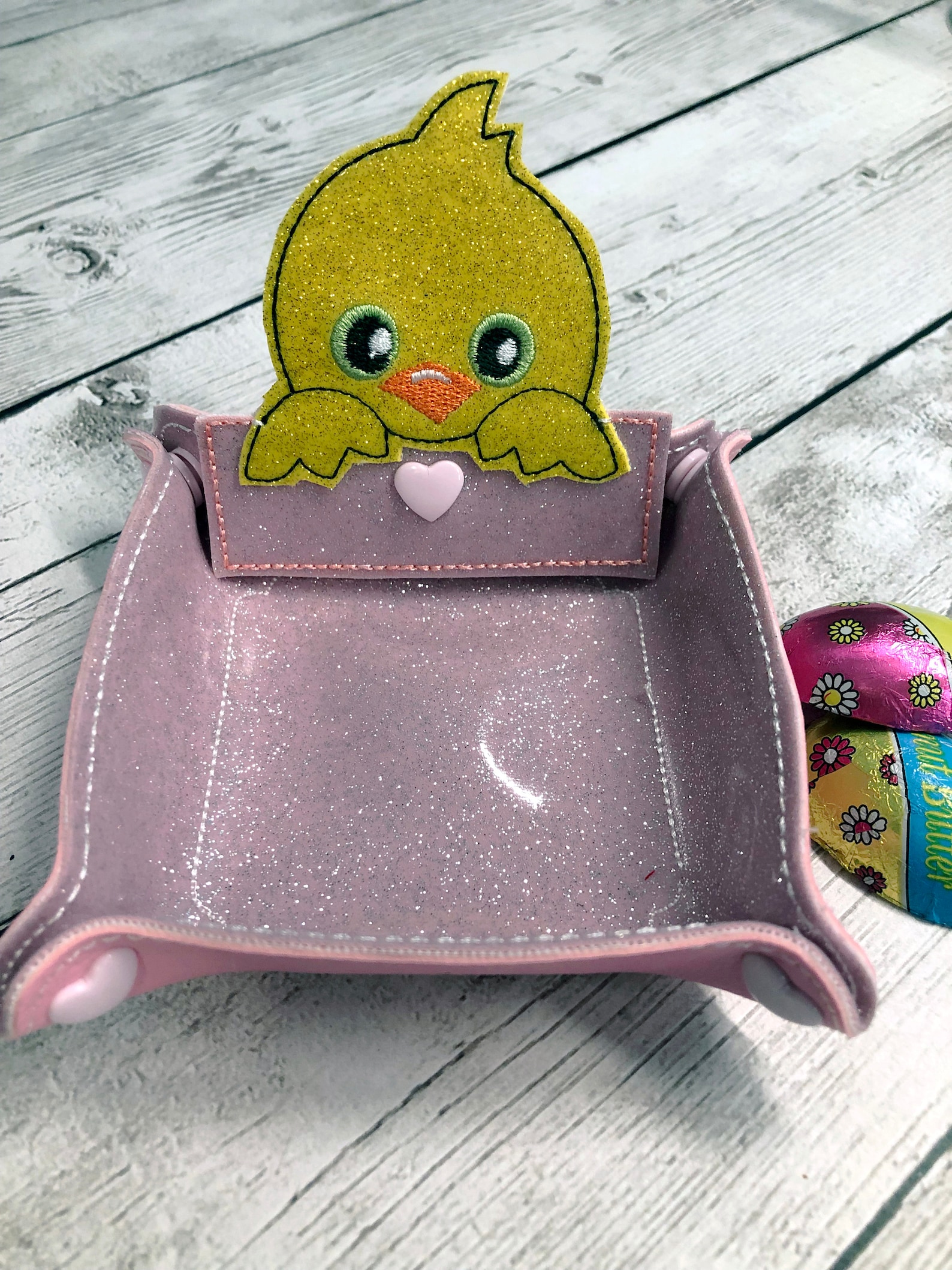 In the Hoop Chick Peeker Snap Tray Embroidery Machine Design | Etsy