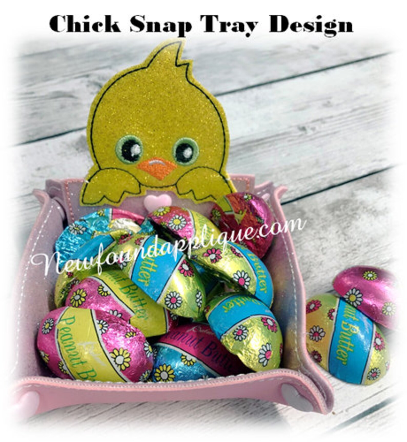 In the Hoop Chick Peeker Snap Tray Embroidery Machine Design | Etsy