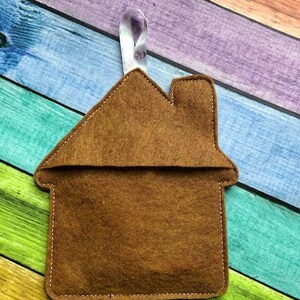 In the Hoop Gingerbread House Treat Pocket Picture Frame Ornament ...