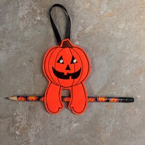 In the Hoop Halloween Ornament/pencil Holder Pumpkin Embroidery Machine ...