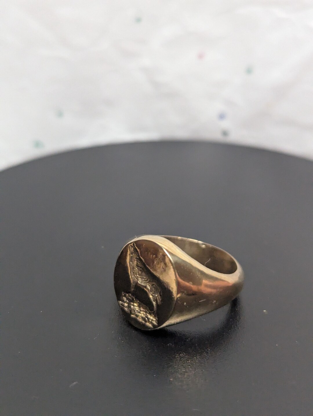 Howling Wolf Signet Ring Made From Recycled Nordic Gold - Etsy