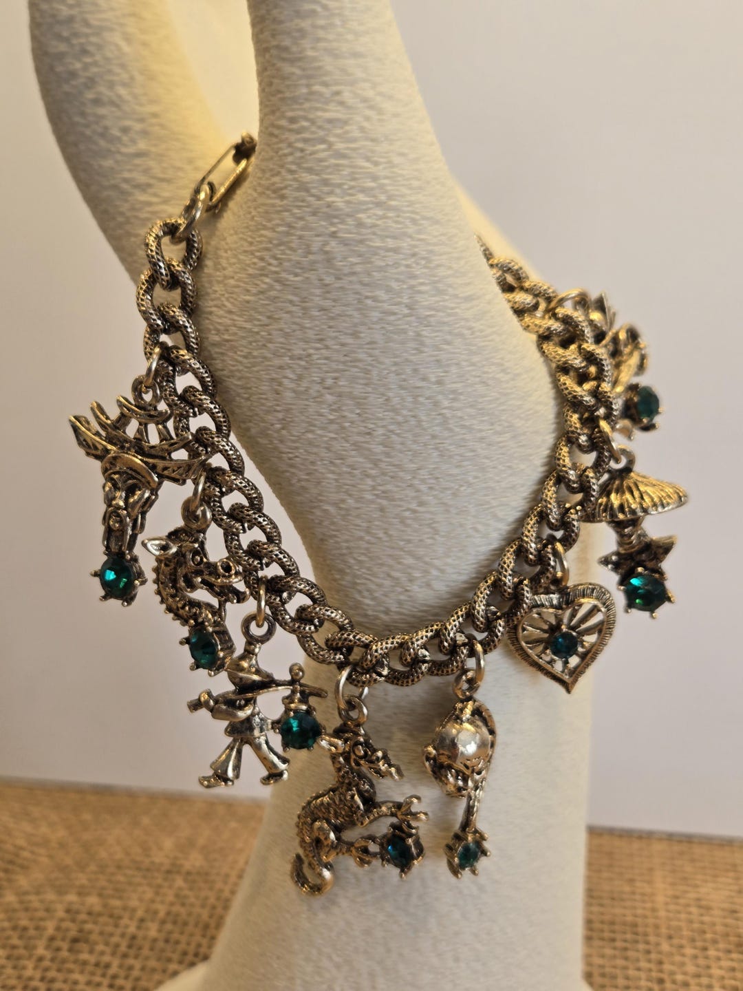 Vintage Charm Bracelet Asian Theme Goldtone 9 Charms 70s - Etsy