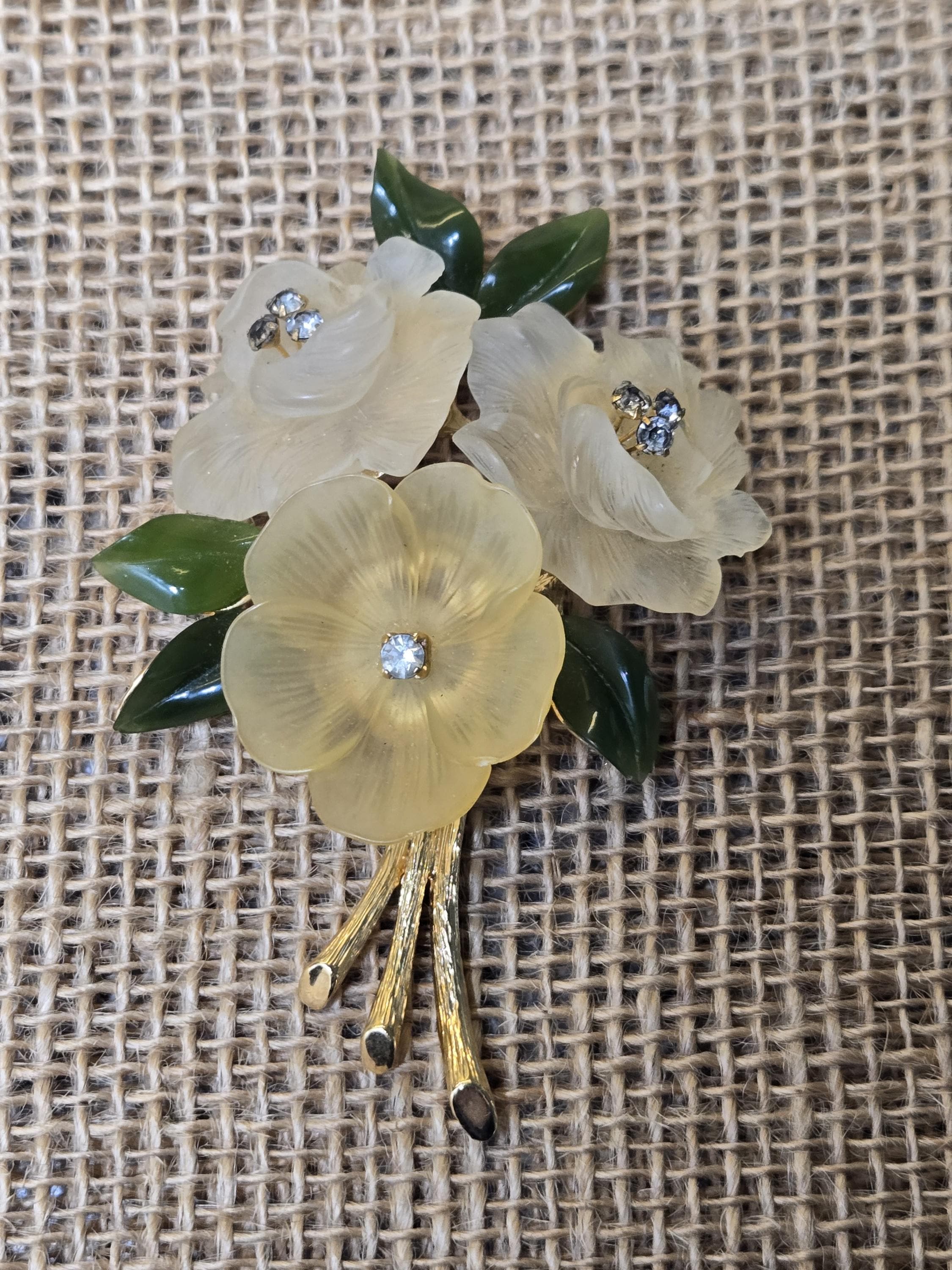 Vintage MC Lucite Flower Rhinestone Goldtone Brooch 60s - Etsy