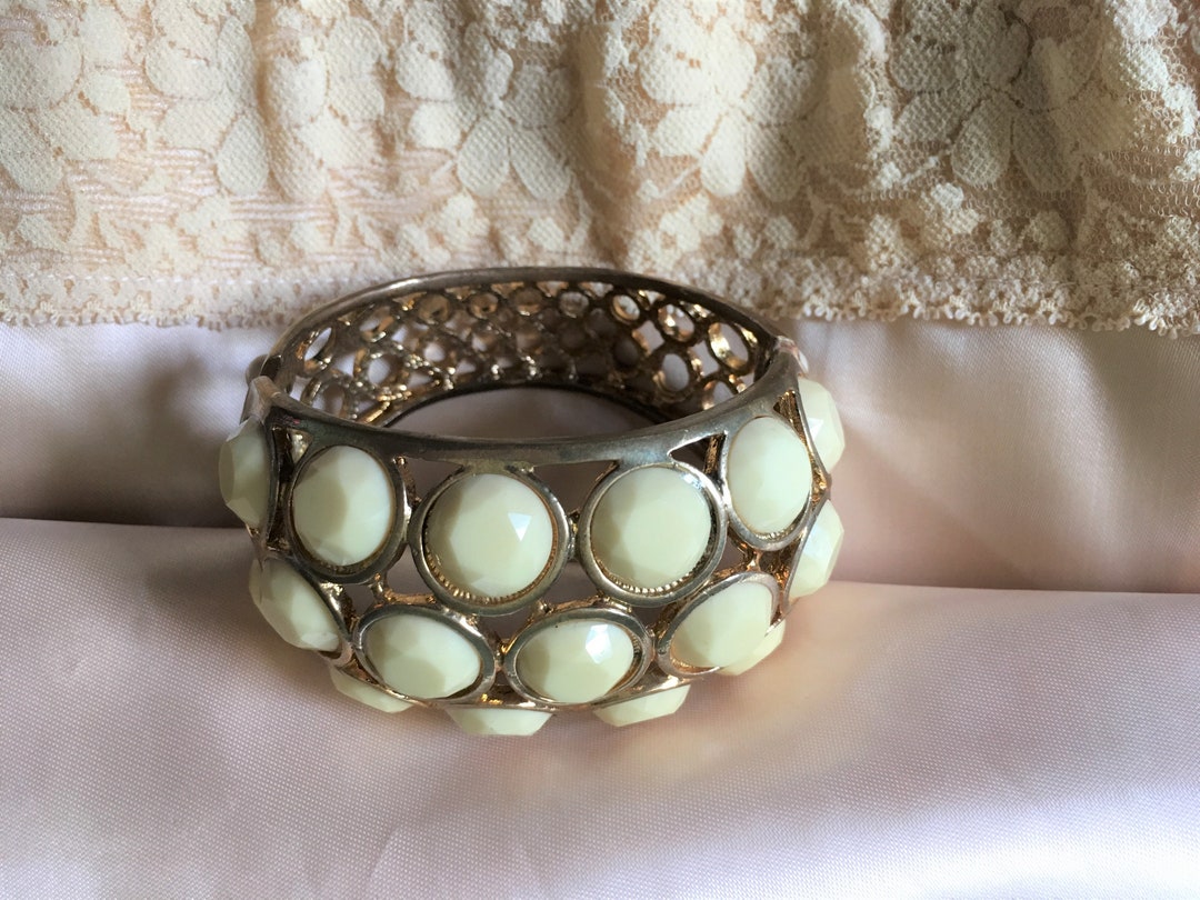 Vintage 60s Beaded Clamper Bracelet: Gold Toned Ivory Cuff, Size 7 - Etsy