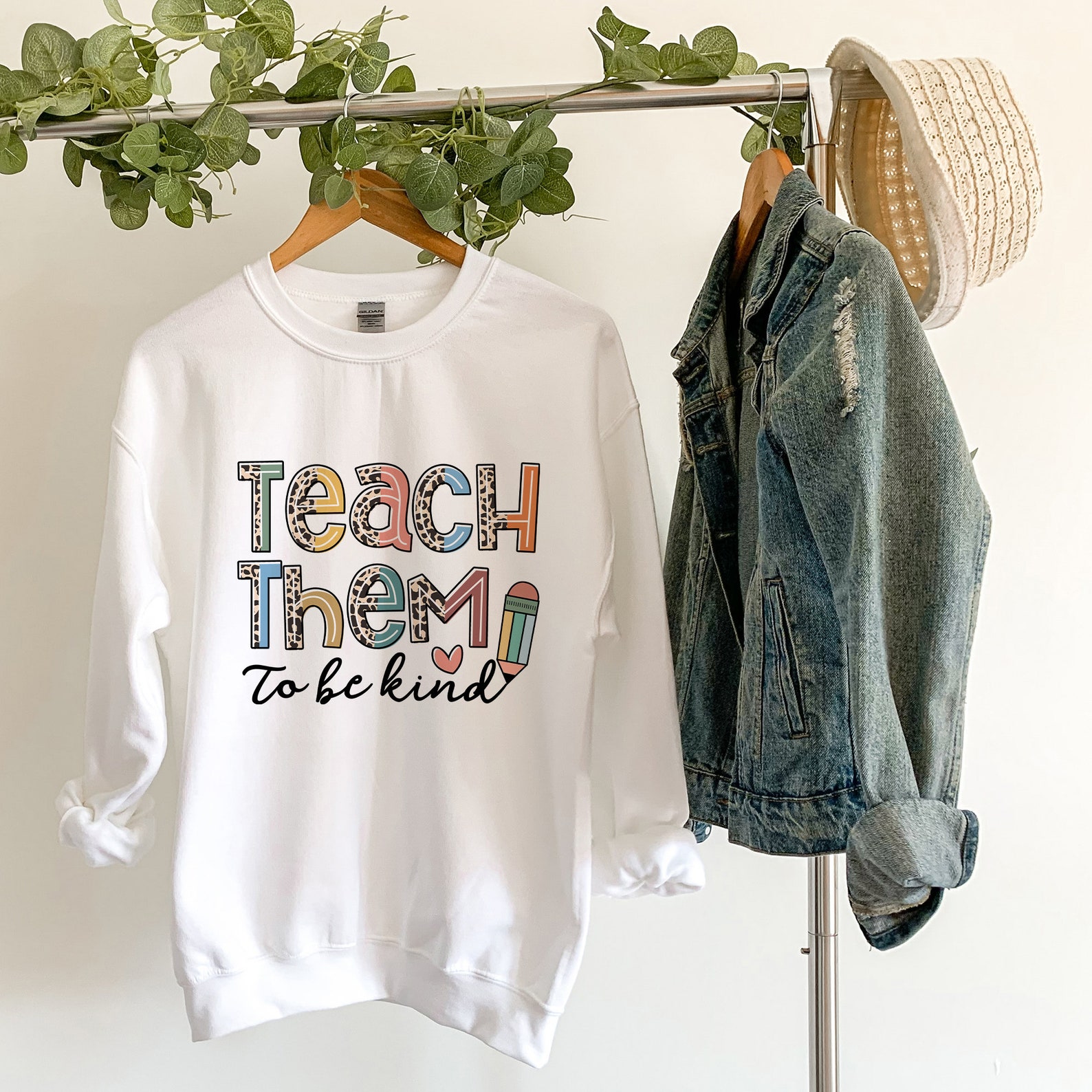Teacher PNG Teach Them to Be Kind Teaching Half Leopard - Etsy