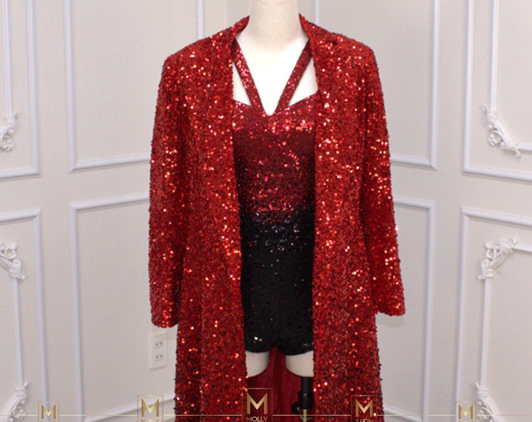 The Red Costume With Suit and Cloak Inspiration for Show Cosplay ...