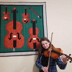 Music Themed Quilt Pattern Featuring Orchestra String Instruments ...