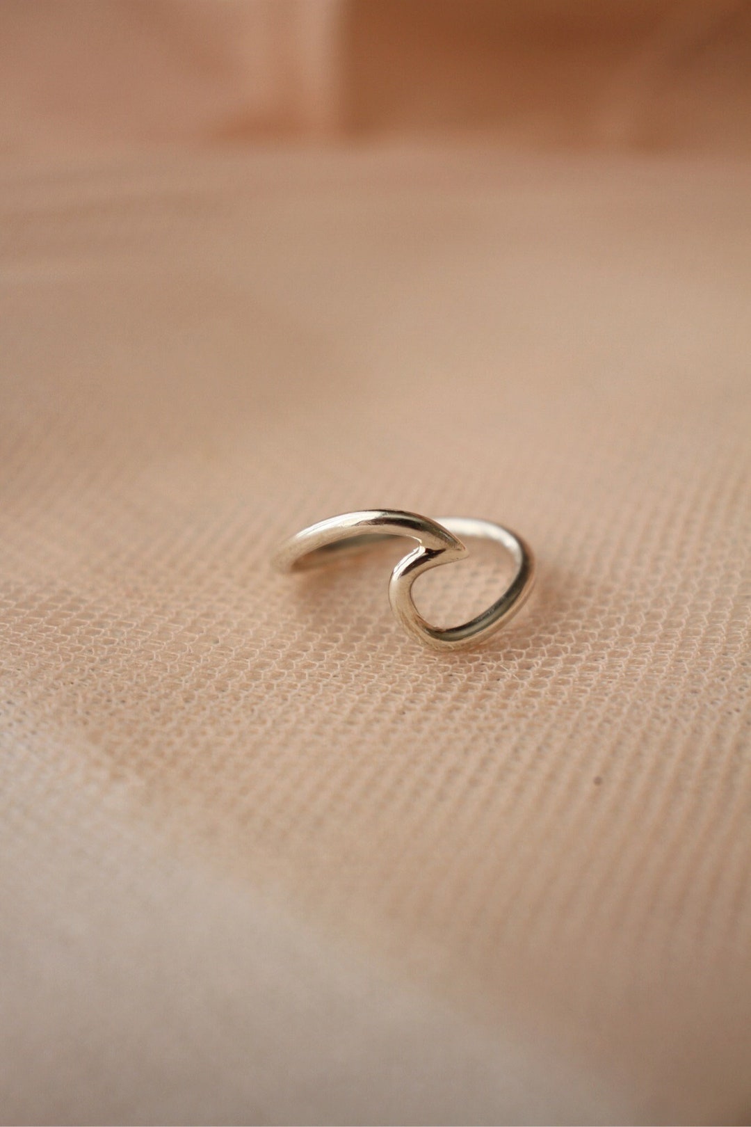 Chunky Silver Wave Ring / Ocean Lover 90's Stacking Rings - Etsy