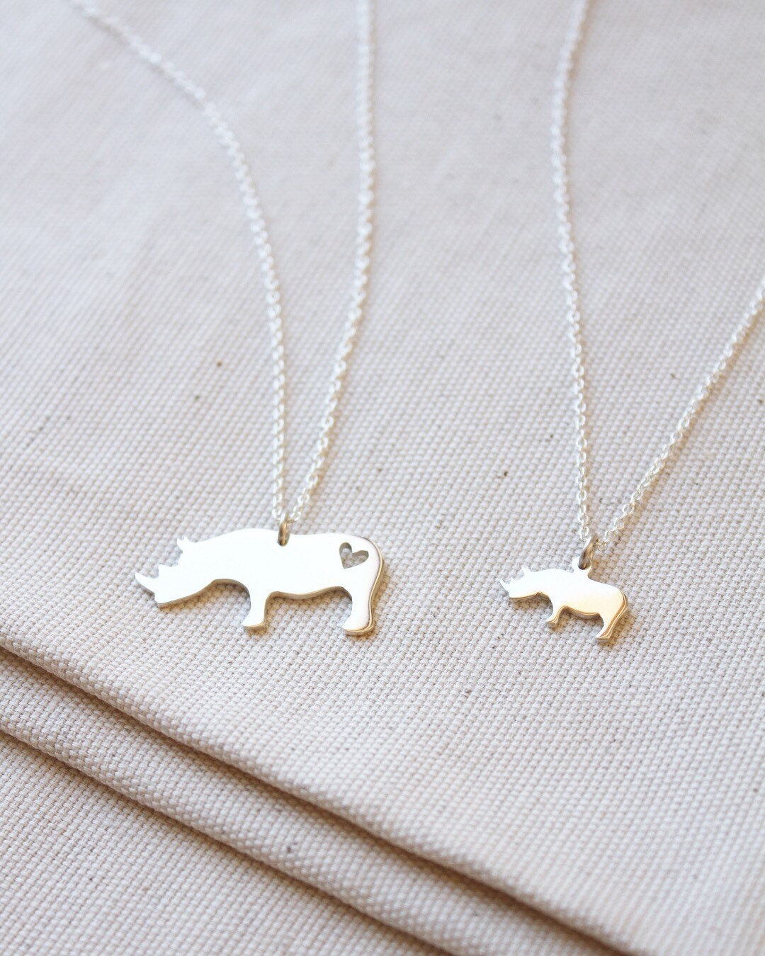 Rhino love / rhino pendant / Africa rhino / silver rhino | Etsy