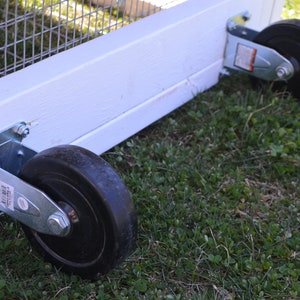 Amish Made Chicken Coop / Chicken Tractor for 4-5 Birds - Etsy