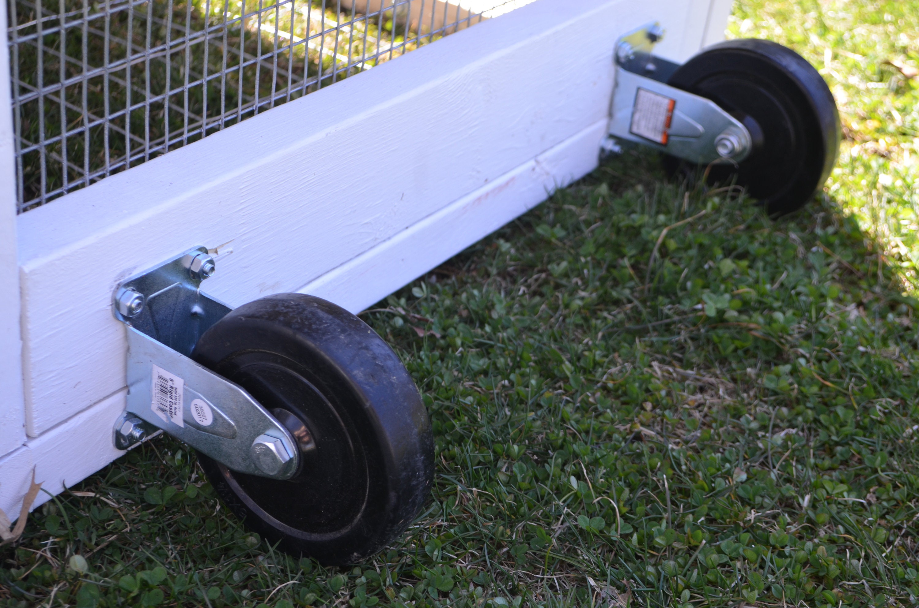 Amish Made Chicken Coop / Chicken Tractor for 4-5 Birds - Etsy