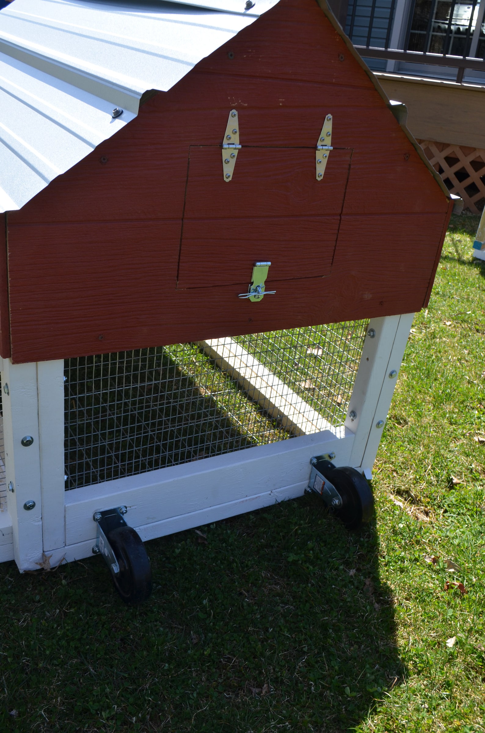 Amish Made Chicken Coop / Chicken Tractor for 4-5 Birds - Etsy