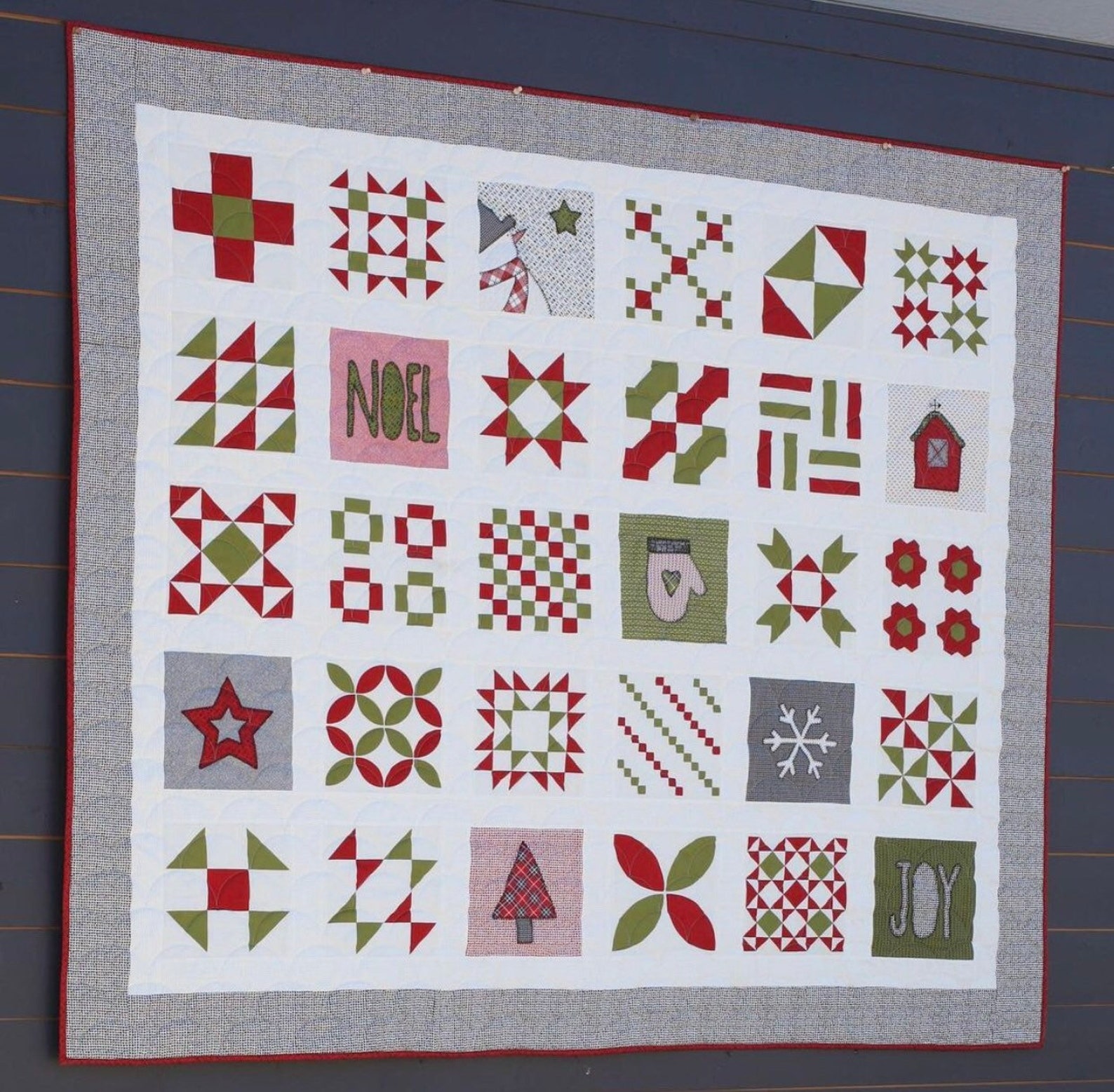 Moda's Red Barn Christmas Quilt Kit Featuring Sweetwater Fabrics - Etsy