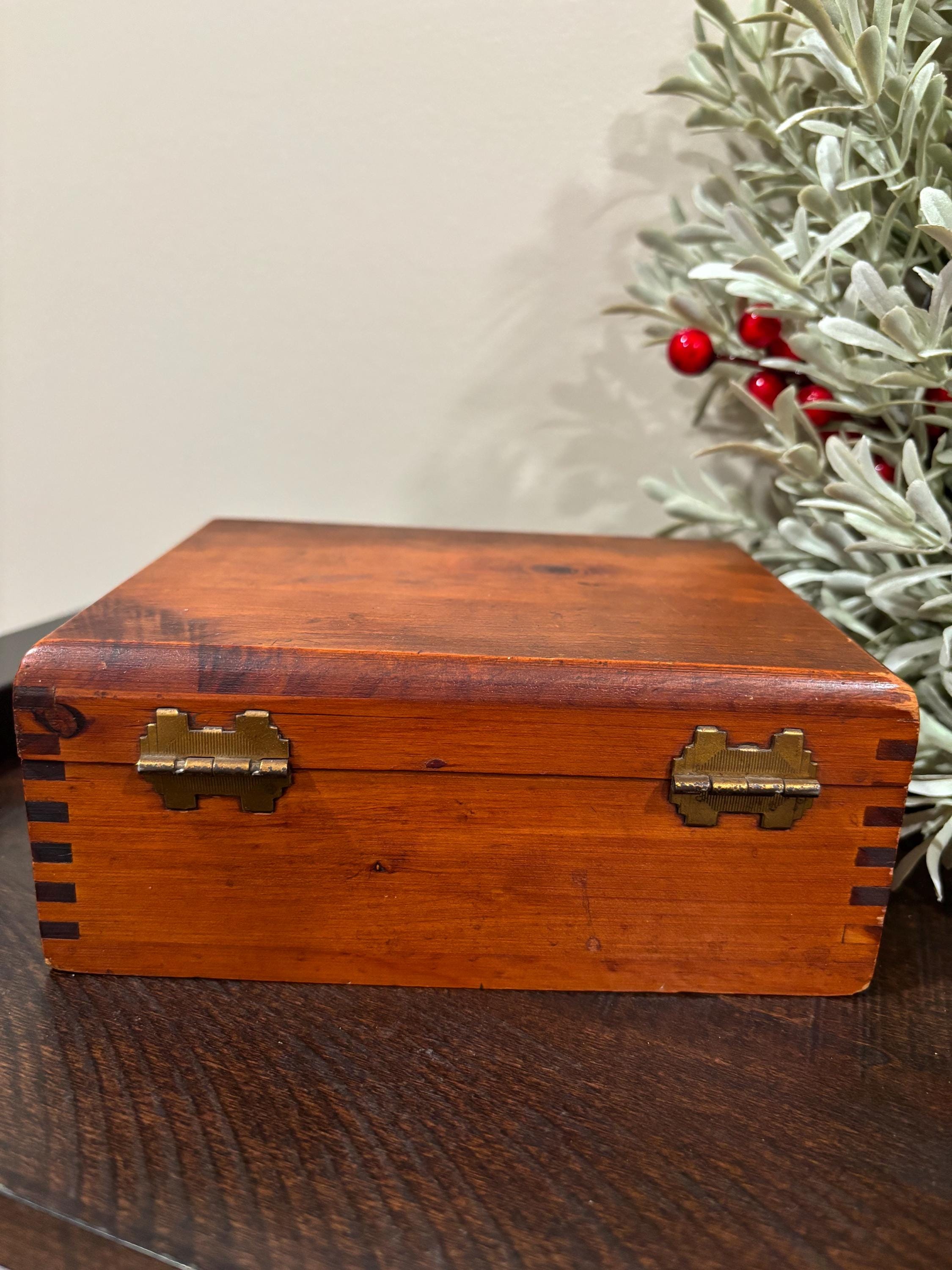 Vintage Wooden Cedar Box - Etsy