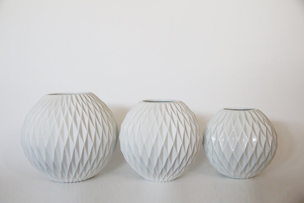 Modernist German Panton Era Space Age Op Art White Honeycomb Vase ...