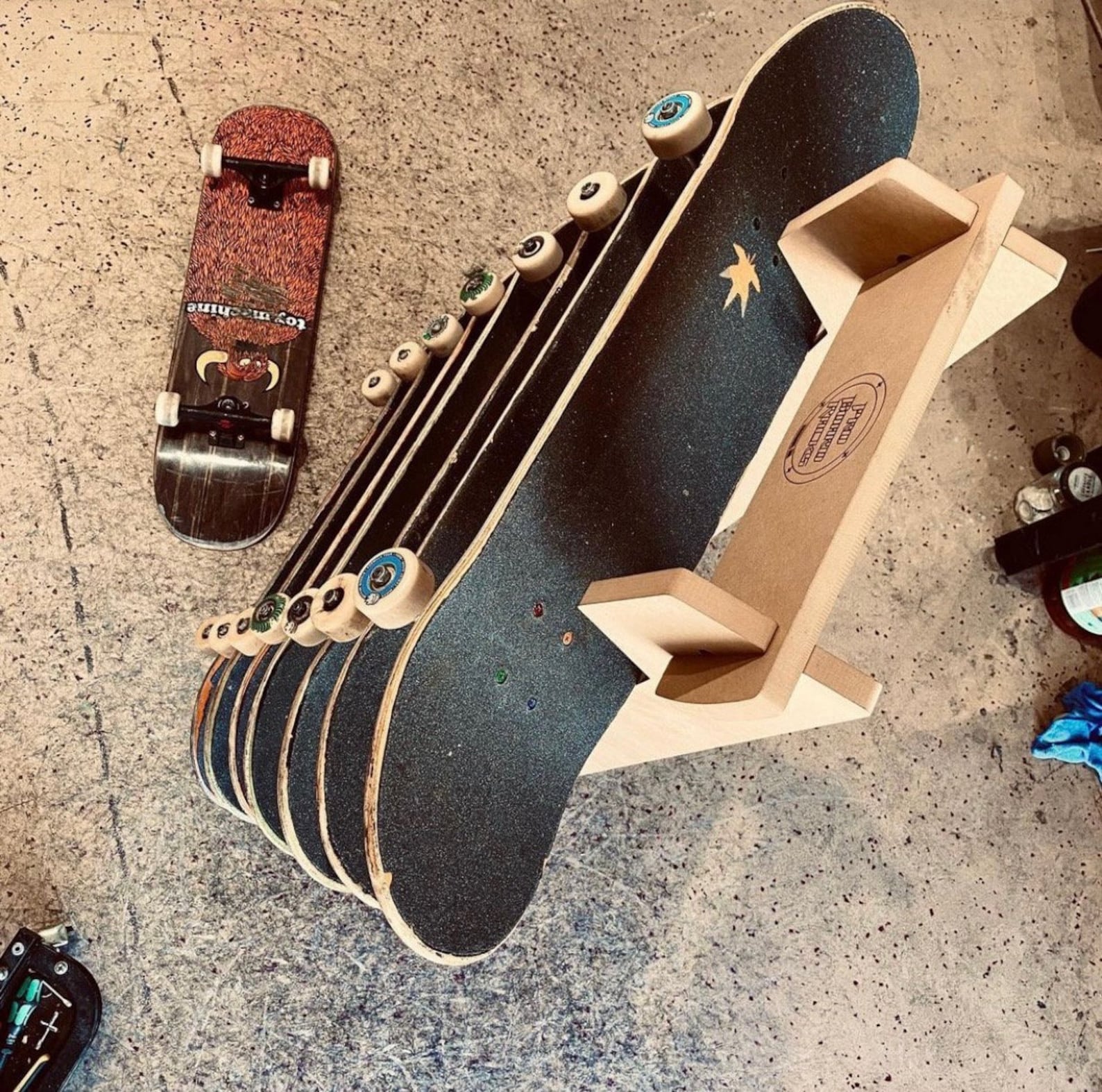 Pro Skateboard Longboard Snowboard Floor Display Rack - Etsy