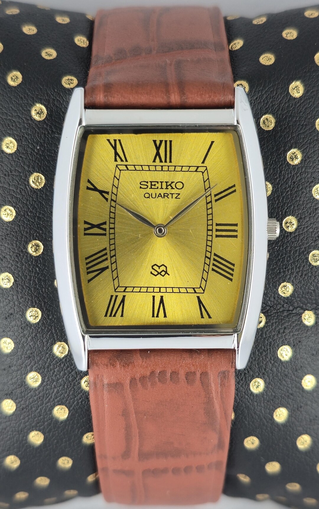 Luxury Vintage Seiko Slim Yellow Dial Quartz Men's Wrist Watch ...