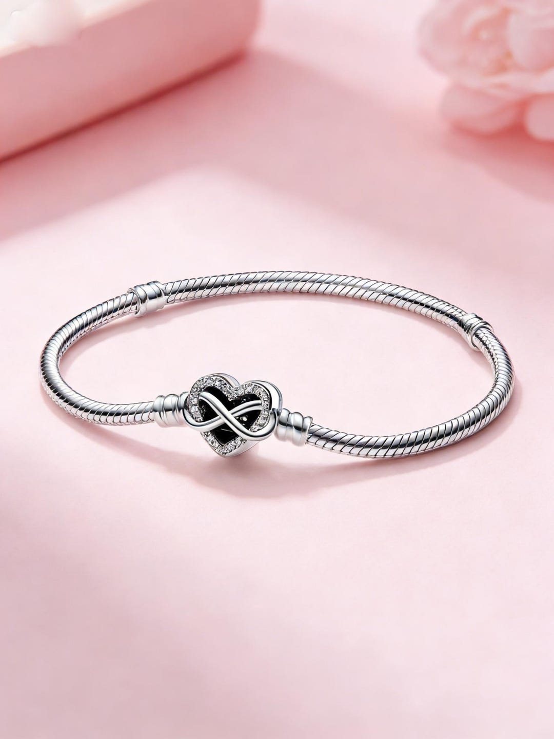 Pandora Moments Sparkling Infinity Heart Clasp Snake Chain Bracelet ...