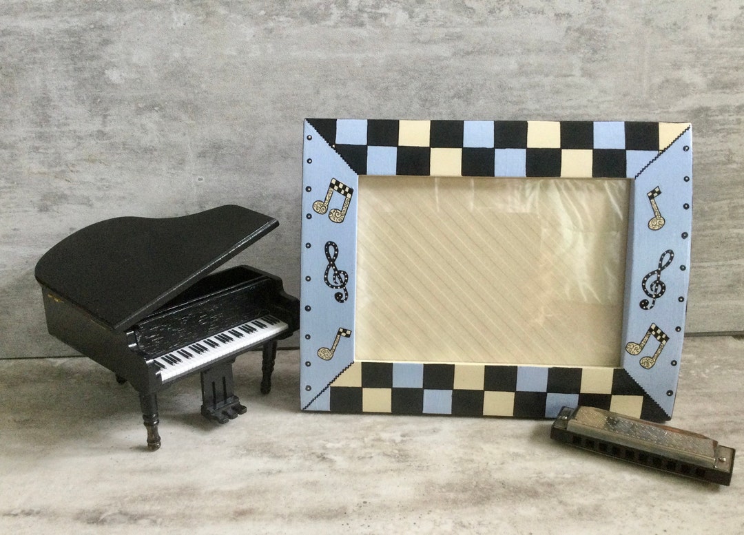 Painted Frame/ Music Gift/ Music Frame - Etsy