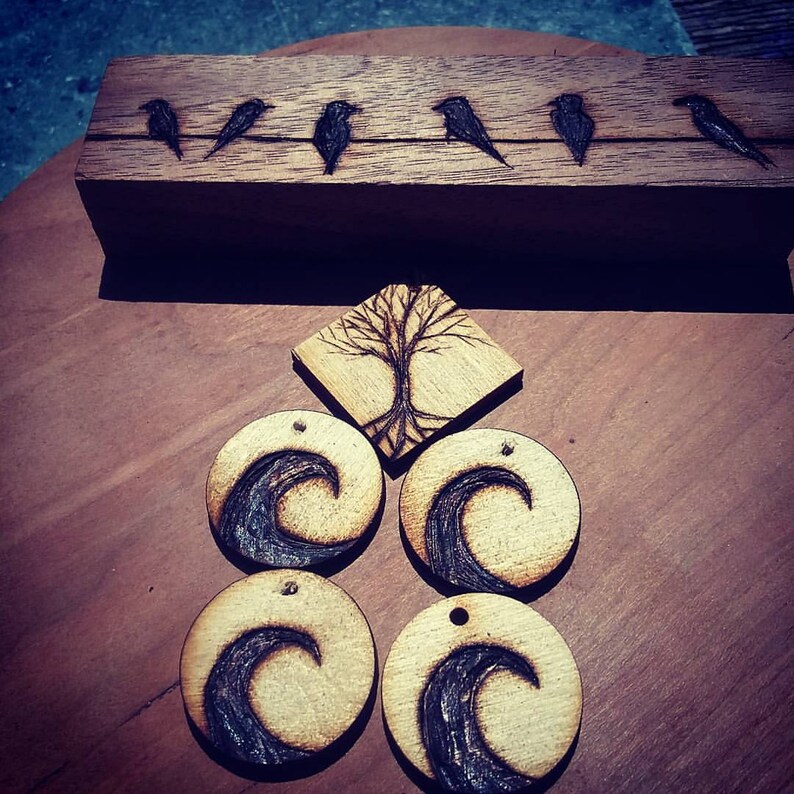 Pyrography Wave 18 Necklace Ying Yang Balance of Nature - Etsy