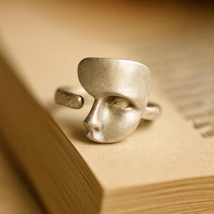 Women Mystical Mask Face Ring | Goth Style Adjustable Open Finger ...