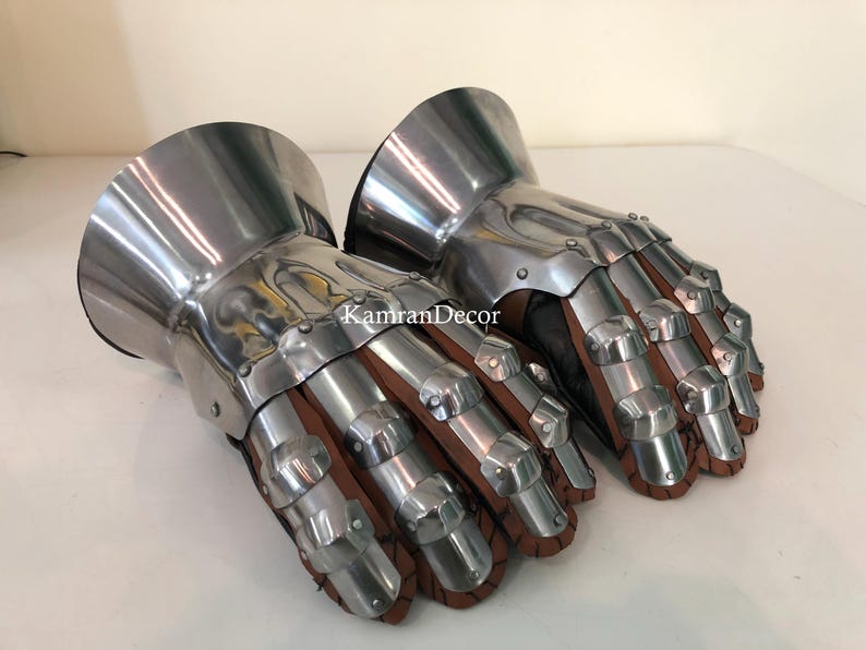 14th Century Steel Gauntlets: Crusader-style Combat Armor - Etsy