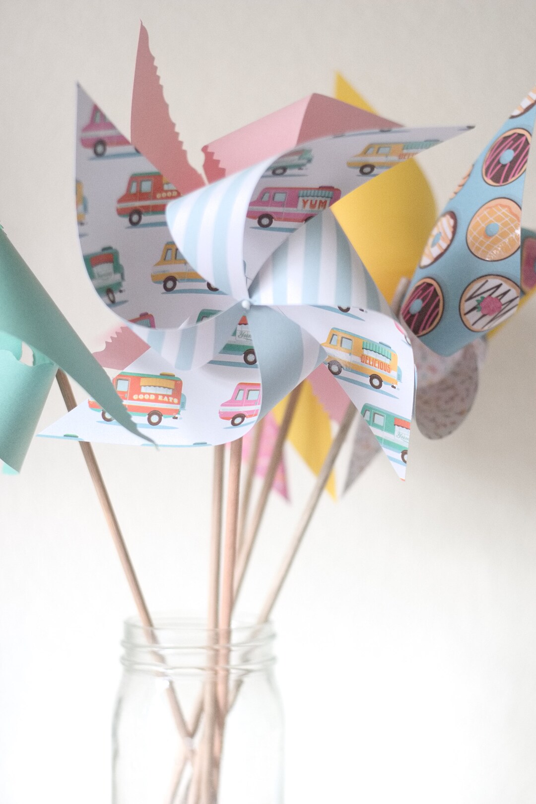 Dunken Donuts Party, Doughnut Party Adorable Pinwheels! Wedding Favors ...