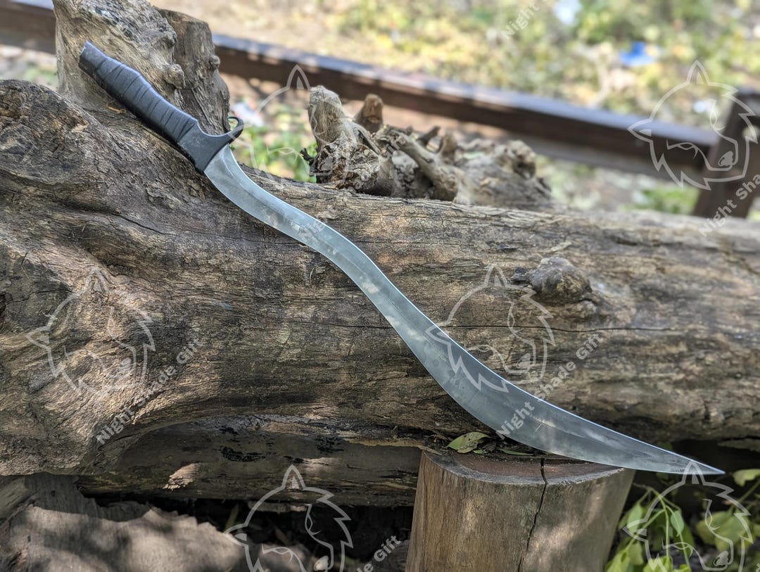 Hand-forged Bloodhound Fang Sword: Elden Ring Replica With Leather ...