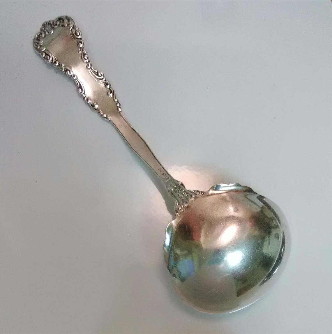 International Sterling Silver Gravy Ladle in Revere Pattern With Oval ...