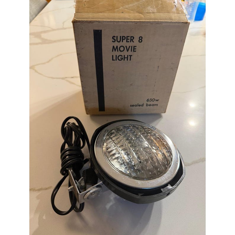 Vintage Super 8 Movie Light Model 875N With Box Made in USA - Etsy