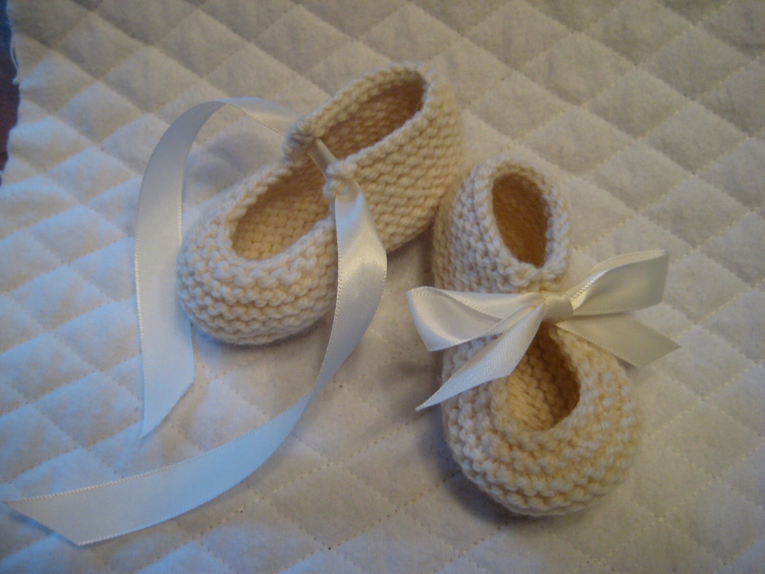 Ivory Bow Tie Baby Booties - Etsy