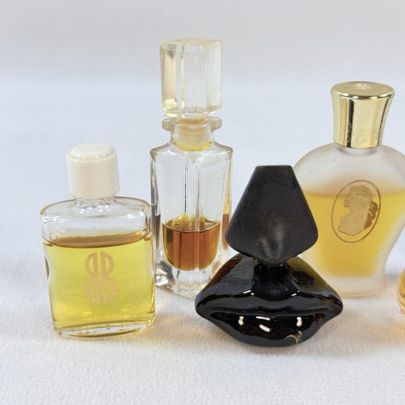 8 Miniature Vintage Perfume Bottles Fragrance Travel Size Lot - Etsy