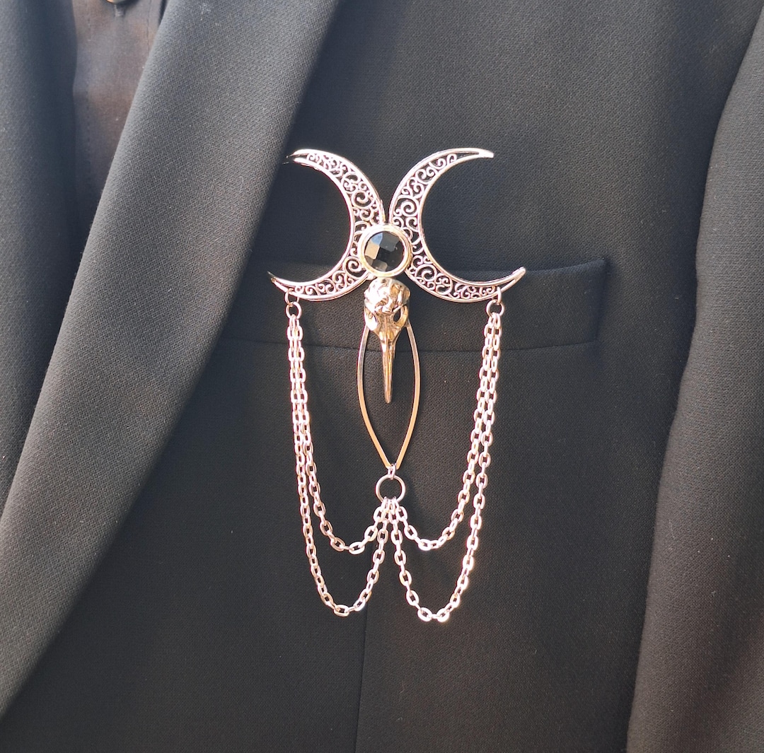 Gothic Wedding Pocket Ornament, Bird Skull, Chain Tassel - Etsy
