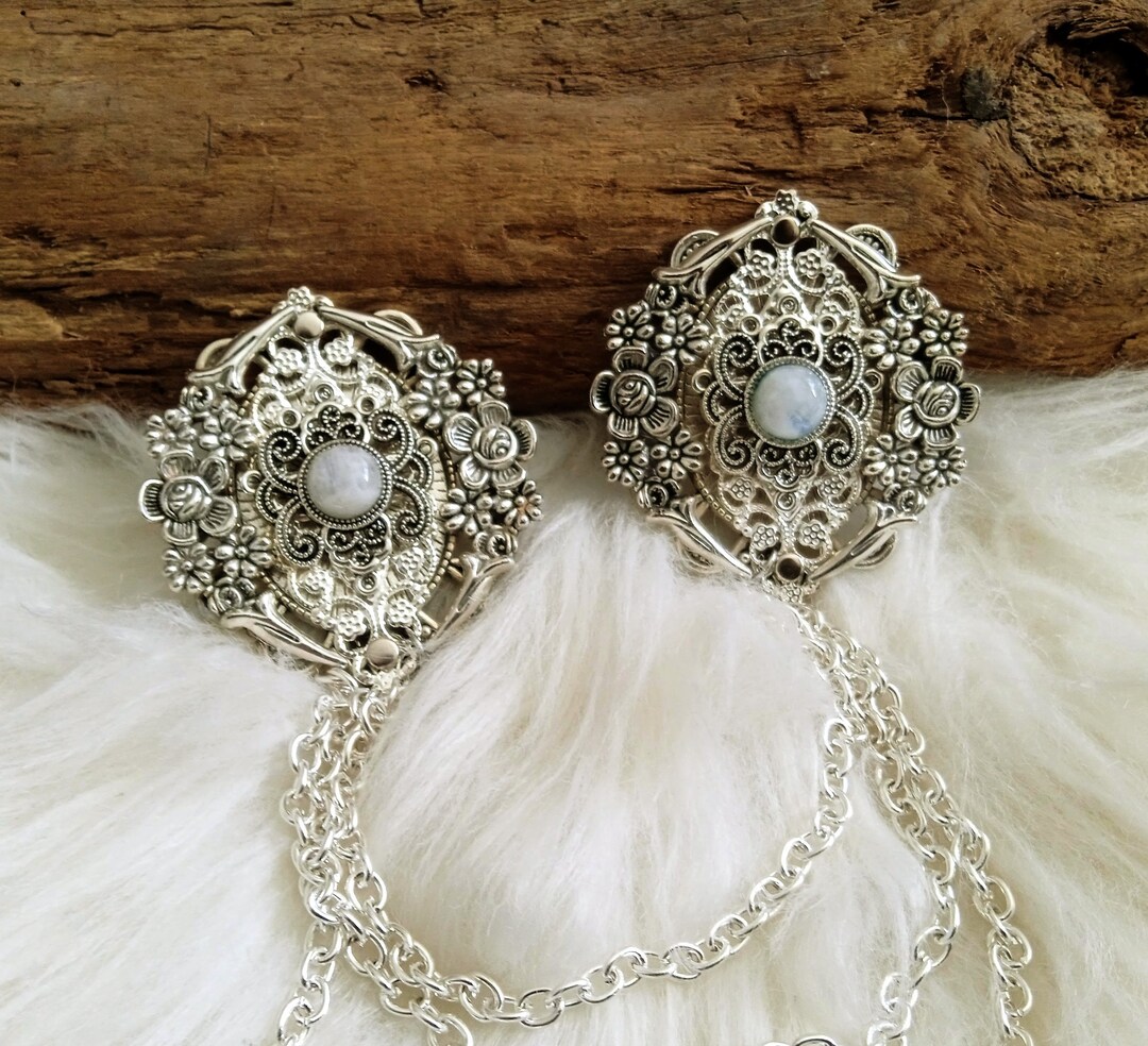 Cloak Clasp Silvered . Elvish Cape Pin in Silver Tone With Moonstone ...