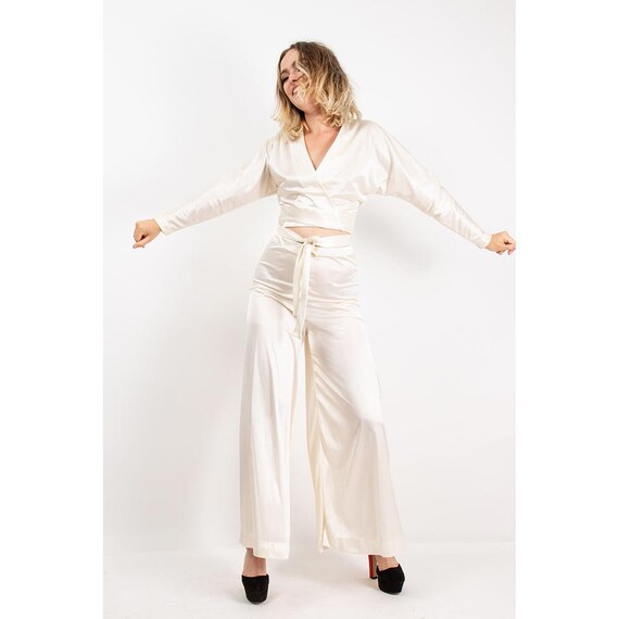 Vintage Mr Dino white 2 piece bell bottom pants suit … - Gem