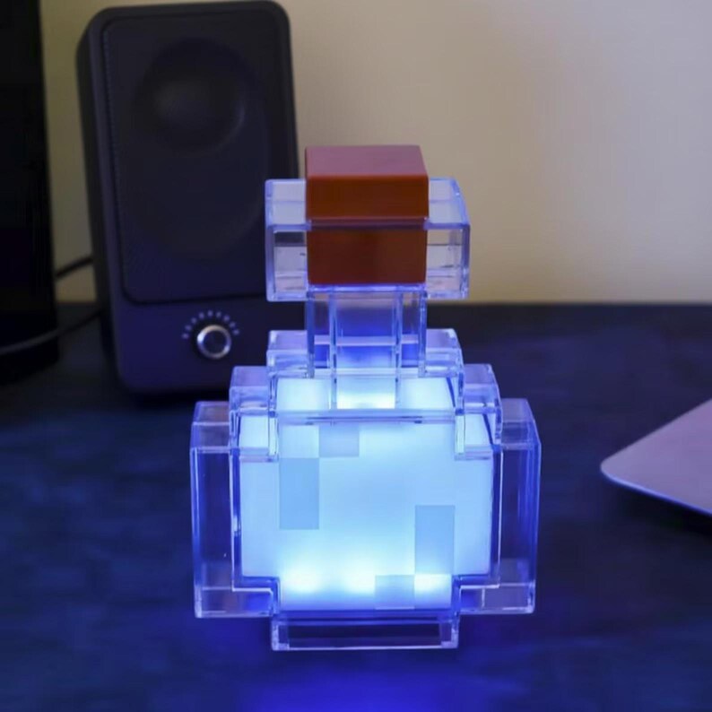 MINECRAFT - Pixel Art LED Potion Lamp – Blue Night Light – Gamer Room ...