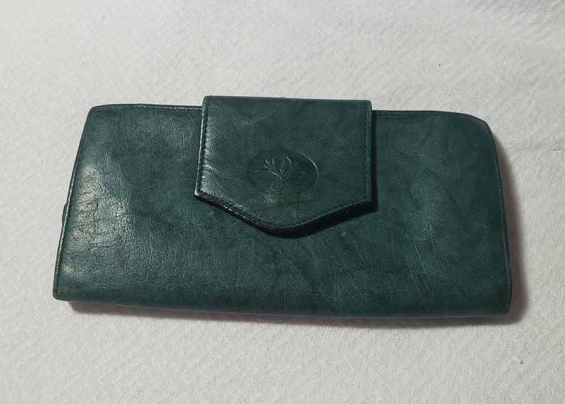 Buxton Emerald Green Wallet With Credit Card Holders, Zipper Pocket ...