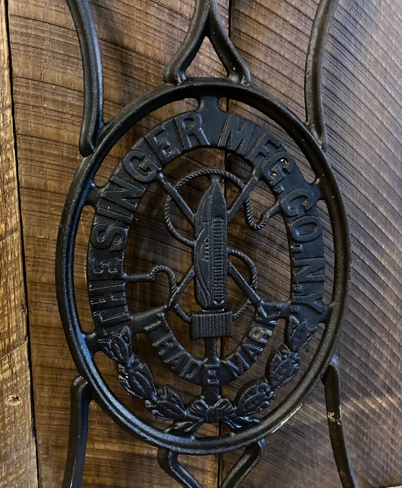 Antique Vintage Ornate Cast Iron Singer Sewing Machine Foundry Base Leg ...