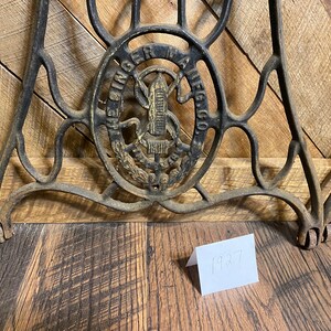 Antique Vintage Victorian Style Ornate Cast Iron Sewing Machine Singer ...