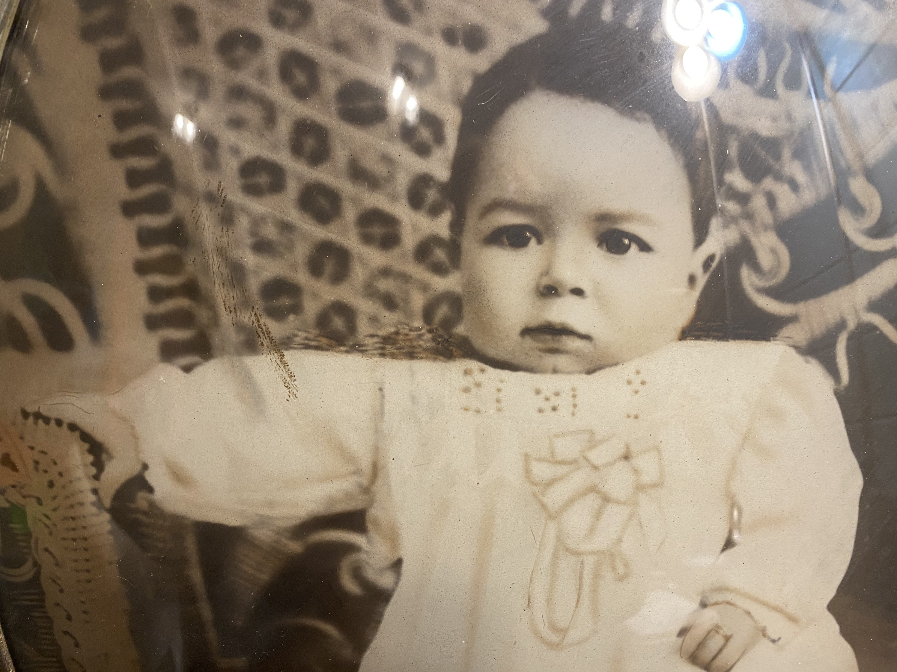 Antique Vintage Victorian Metal Oval Ornate Baby Convex Bubble Glass ...