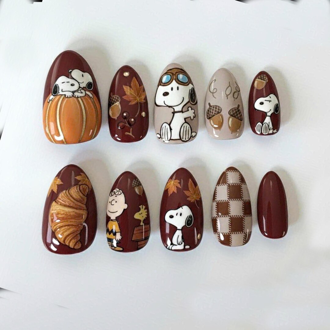 Thanksgiving Snoopy Press on Nails, Cute Fall Nails With Snoopy and ...
