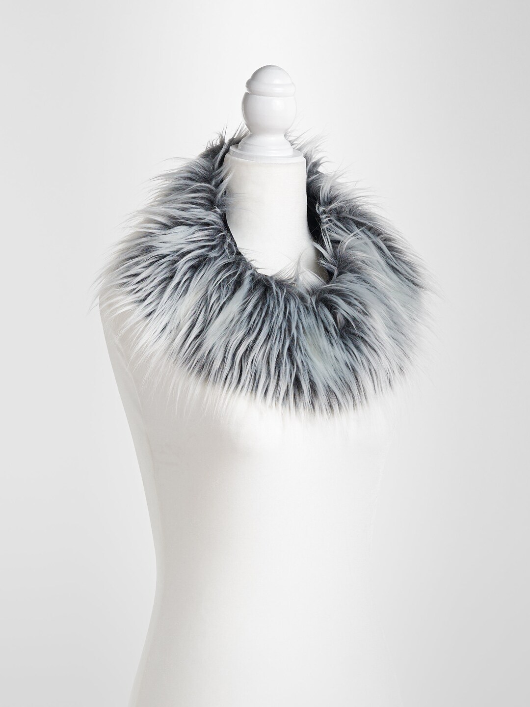 Luxury Faux Fur Classic Frosted Wolf Standard Mane for Adults ...