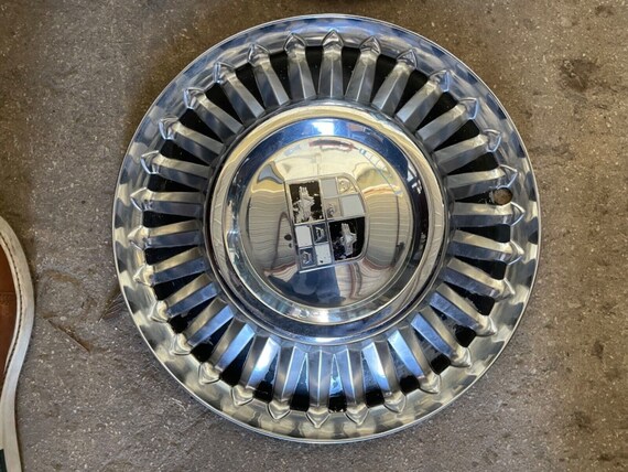 2)Vintage OEM 1957 Studebaker Golden Hawk 15" Hubcap … - Gem