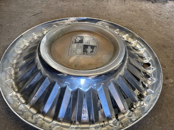 2)Vintage OEM 1957 Studebaker Golden Hawk 15" Hubcap … - Gem