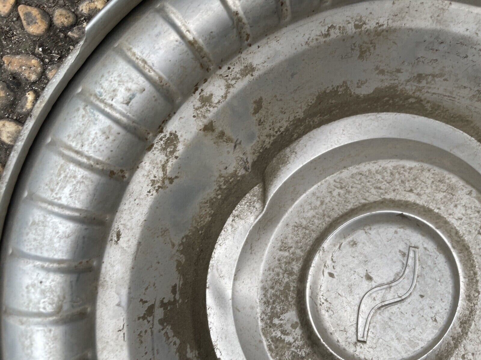 60 61 62 63 64 Studebaker Hubcap Rim Wheel Cover Hub Cap 15 OEM USED ...